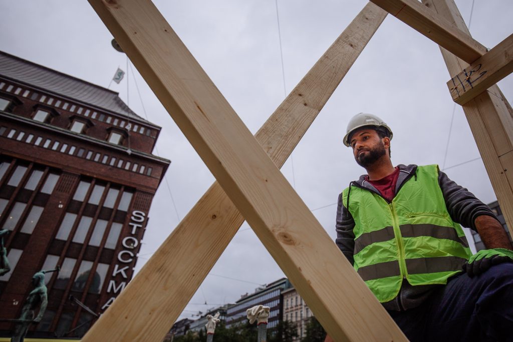 How random people can build a house in a month? People’s architecture ...