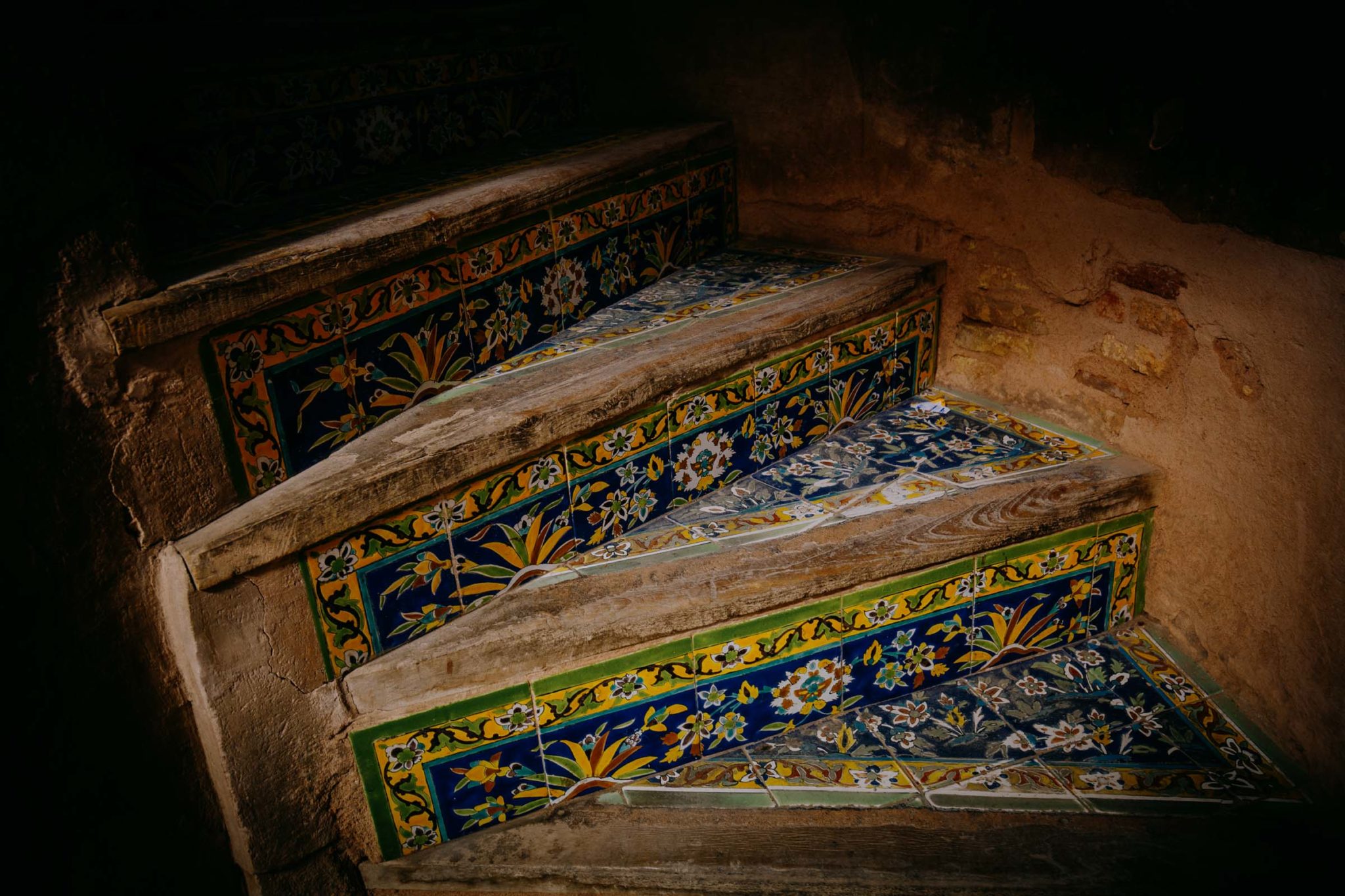 Close-ups of Persian Architecture: Golestan, and Ali Qapu palaces in ...